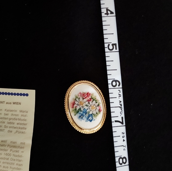 Petit Point | Art | Vintage Petit Point Pin Charme Of The Rokoko From ...